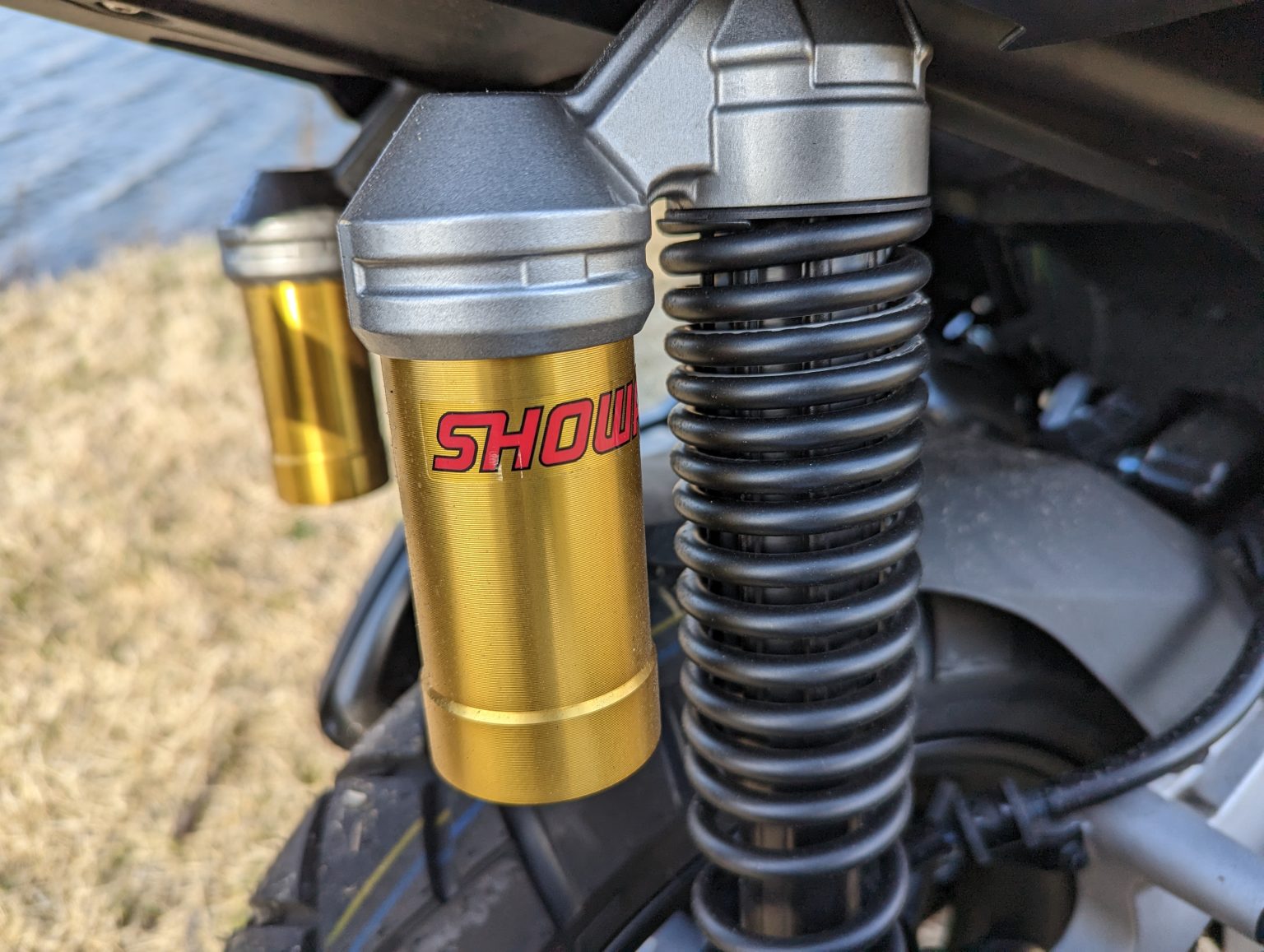 HONDA PCX160とADV160の徹底比較！誰向け？どちらがおススメ？ | 小型モト