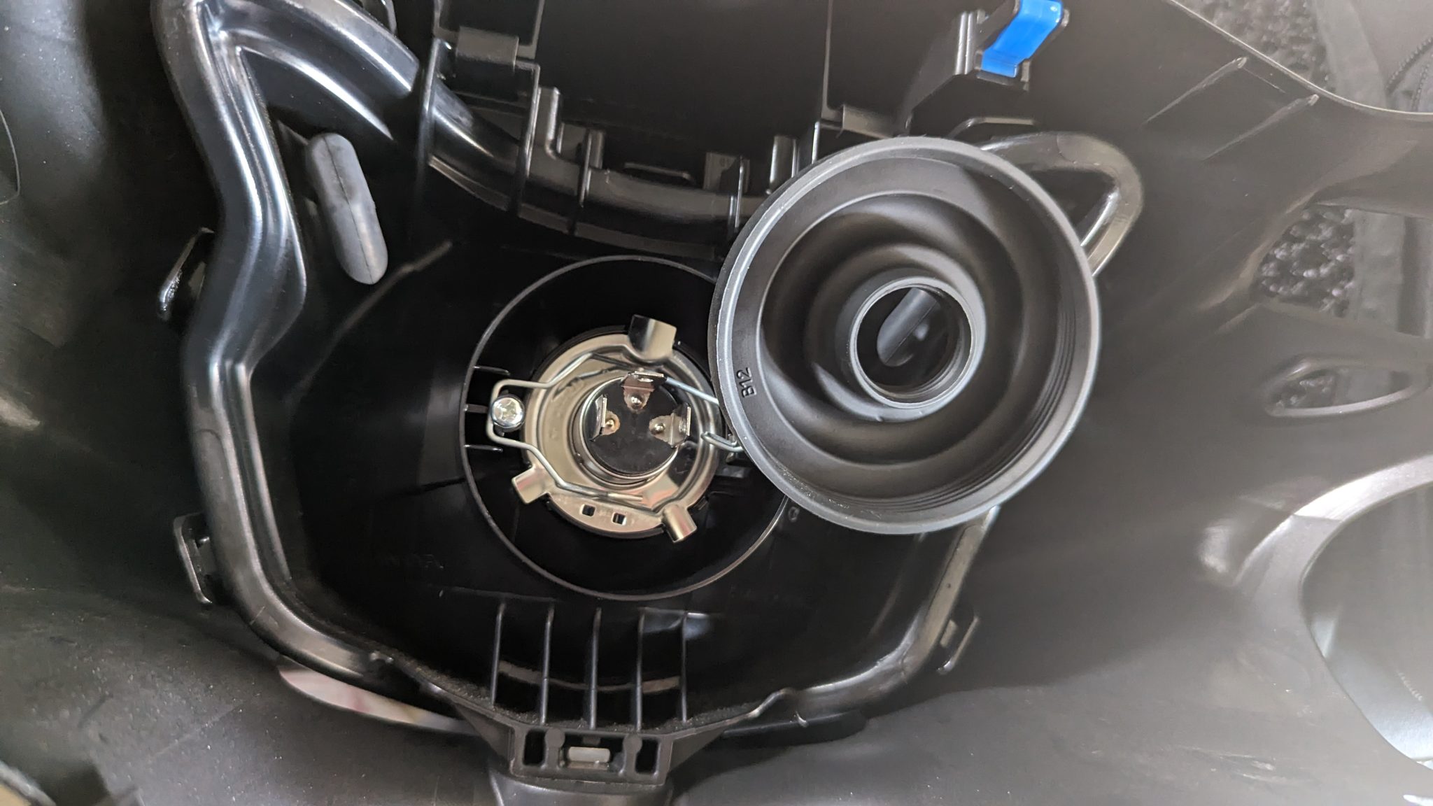 DIO110 DIO110ベーシックのLED交換やり方 | 小型モト